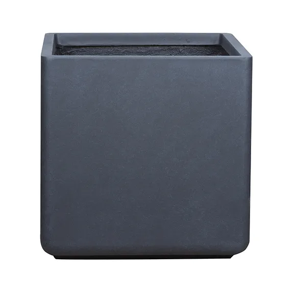 Products for contractors and independent retailers and garden centers ...